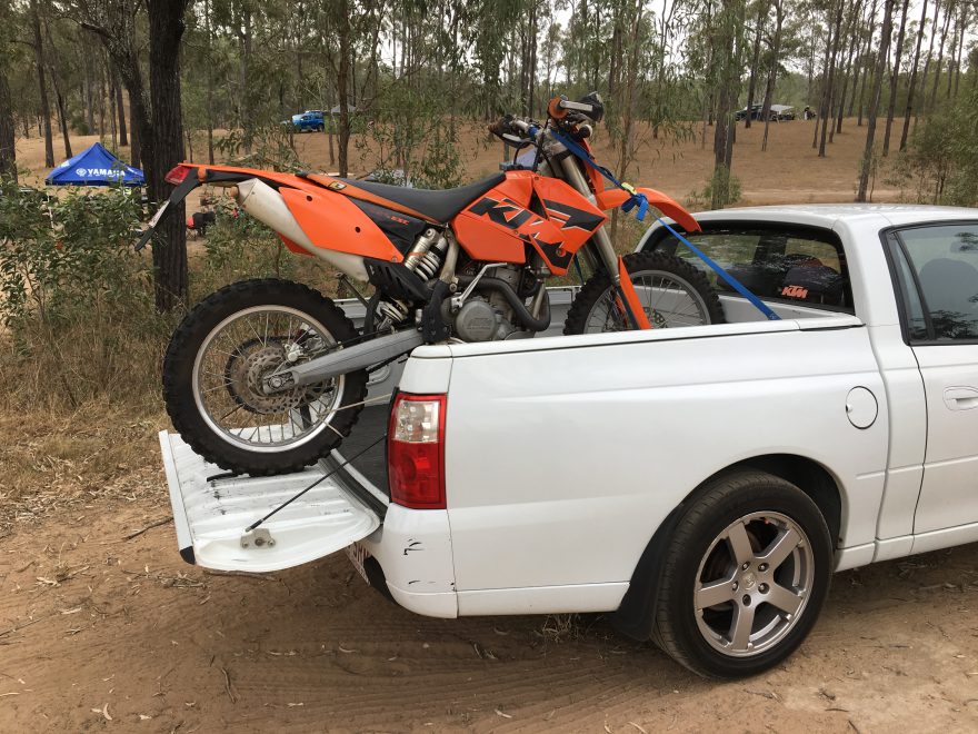 Bike on Ute | MOTODOMAINS