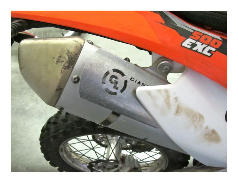 Giant Loop Coyote Saddlebag Review | MOTODOMAINS